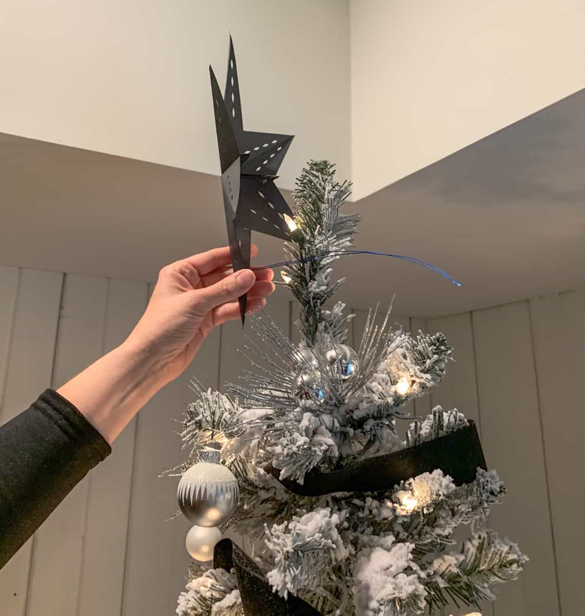 DIY Paper Star Tree Topper with the Cobalt Cricut Air 2 - Deeply ...