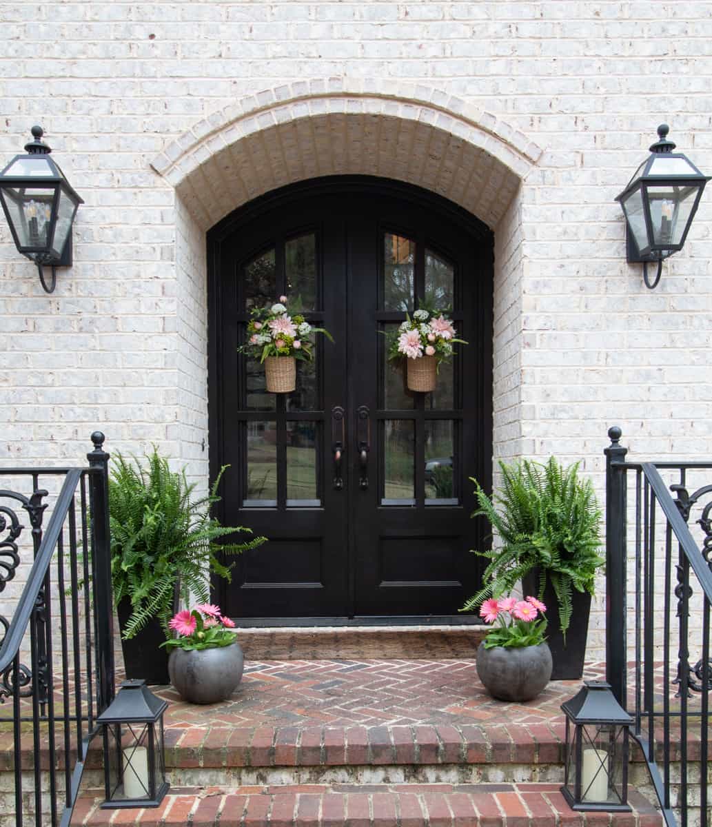 Seasonal Simplicity Spring Home Tour - Deeply Southern Home