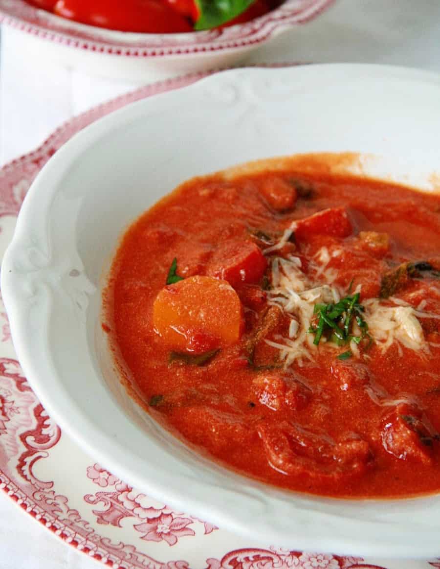 In the Kitchen: Tomato Florentine Soup - Deeply Southern Home